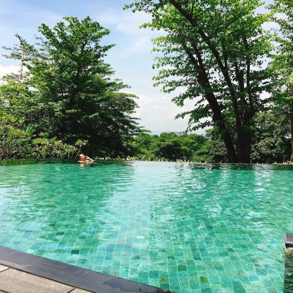 Review : The Club Capella Singapore (Sukabumi Green Pool Tiles, Flamed ...